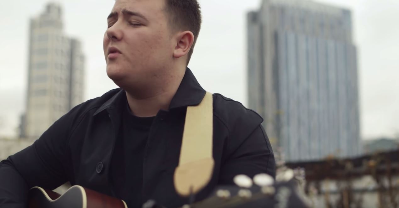 Declan Donovan : "Fallen So Young"