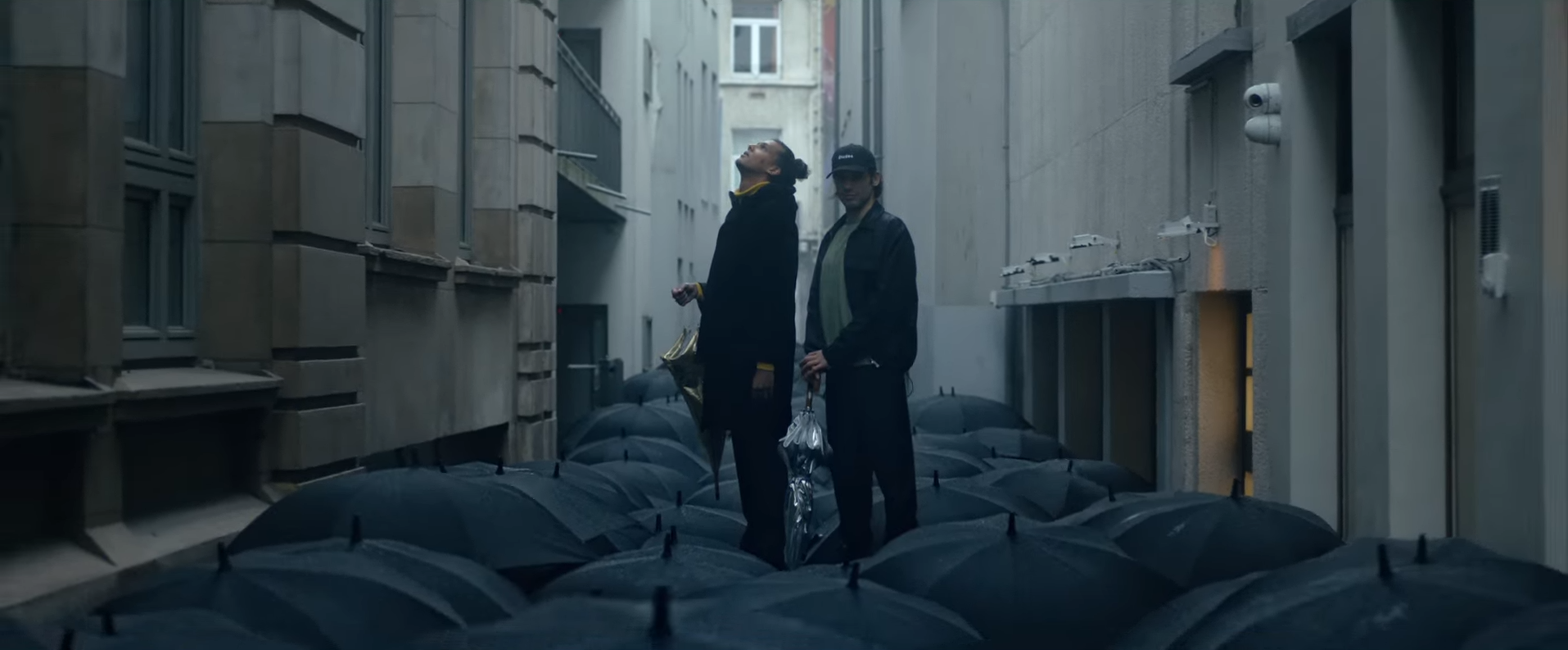 "La pluie" : Il fait toujours beau avec OrelSan et Stromae